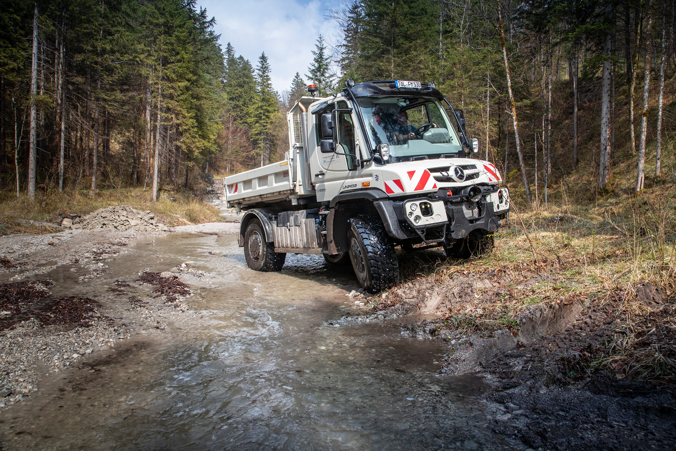 Mercedes Benz Trucks - Autohaus Bachfrieder